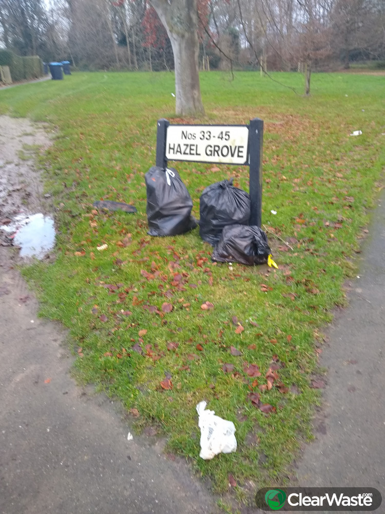 Fly-tipping in Hazel Grove, Hatfield - ClearWaste